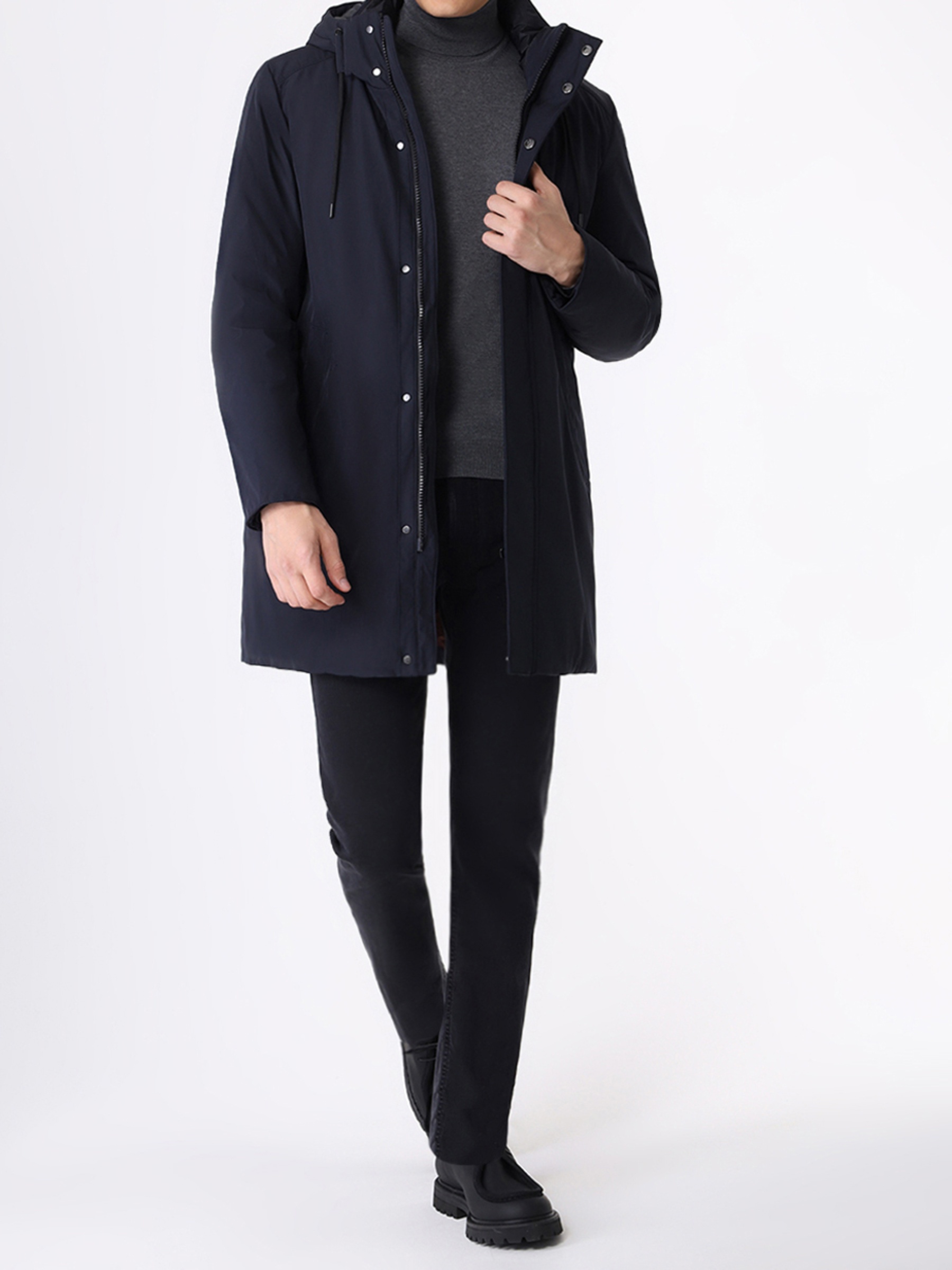 Пуховик с капюшоном цвет Темно-синий купить в BML по цене 47 850 руб